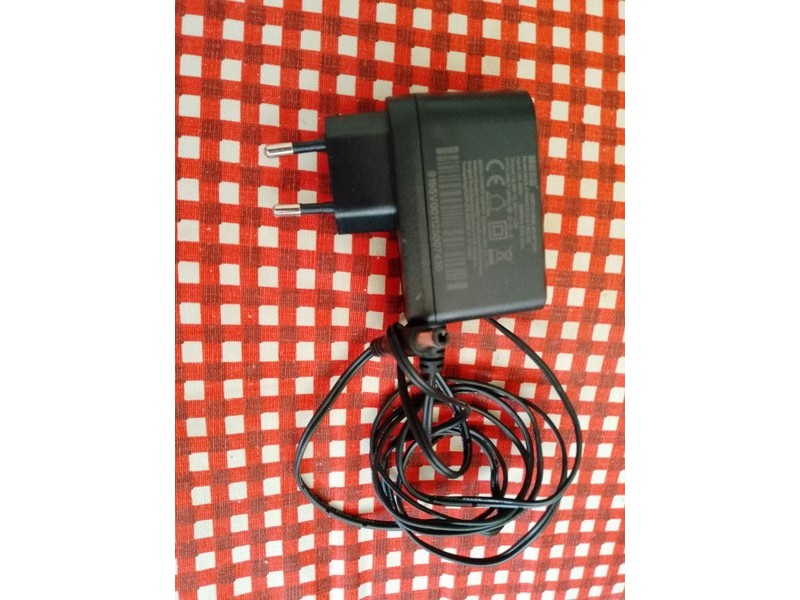 Adapter AcDc 12V 1,5A