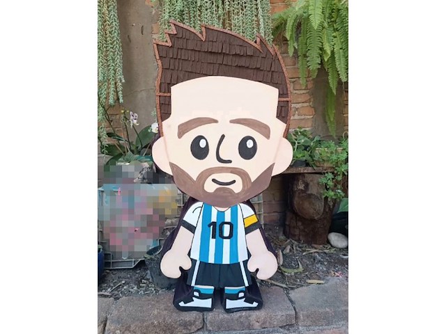 Messi, (cute) PINJATA