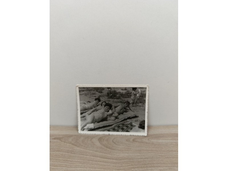Vintage fotografija društvo na plaži