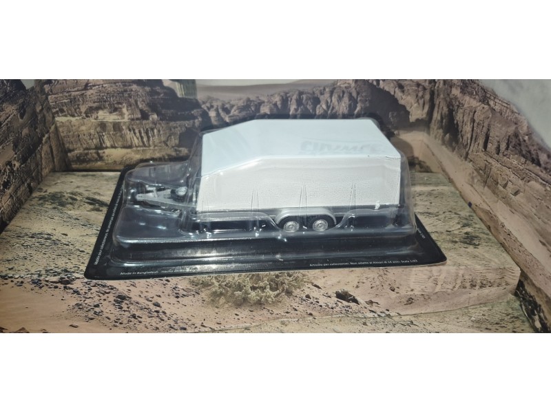 Auto Prikolica 1:43
