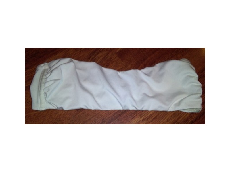 Women'secret beli top (kupaći-brus), veličina M.