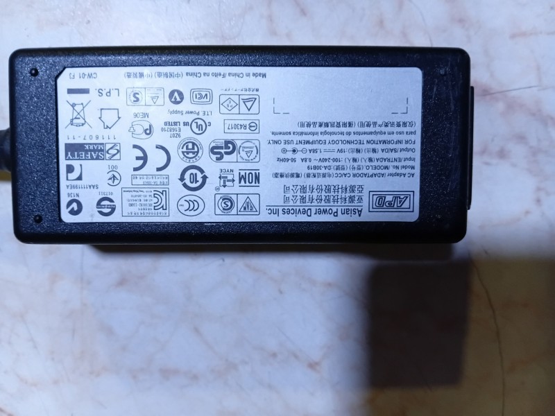Ac Adapter APD 19v1.58a DA 30B19