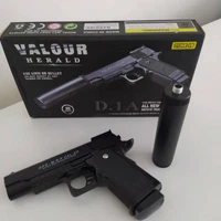 pistolj sa prigusivacem