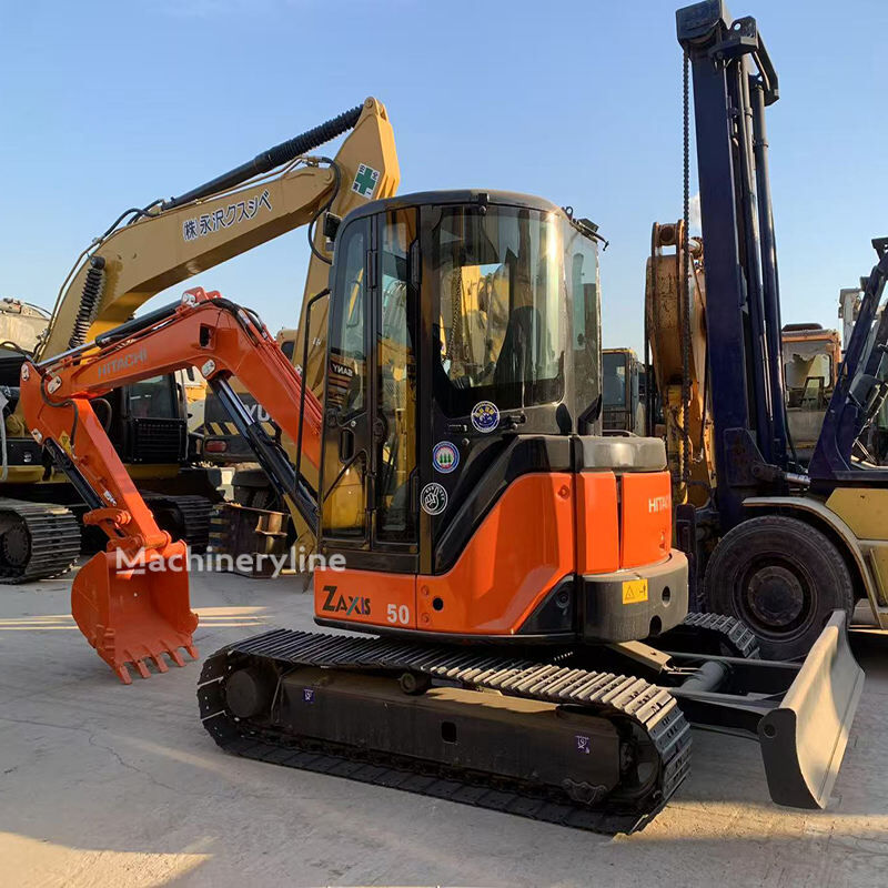 Hitachi ZX50U mini bager