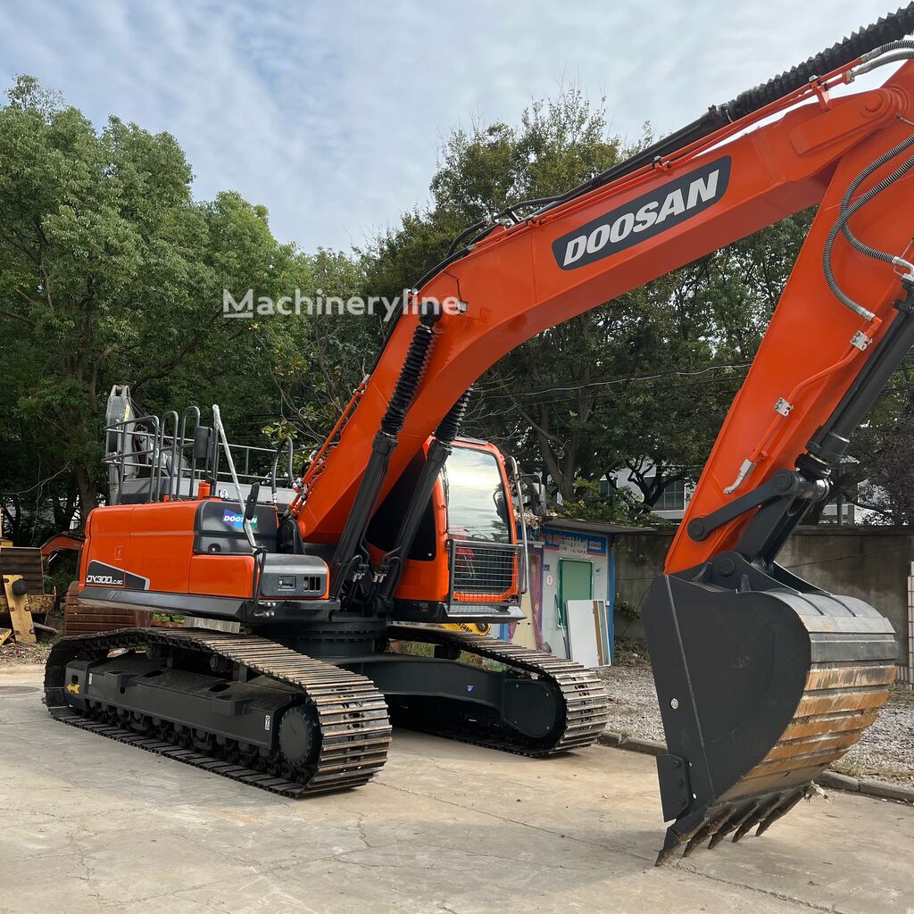 Doosan DX300LC-9C bager guseničar