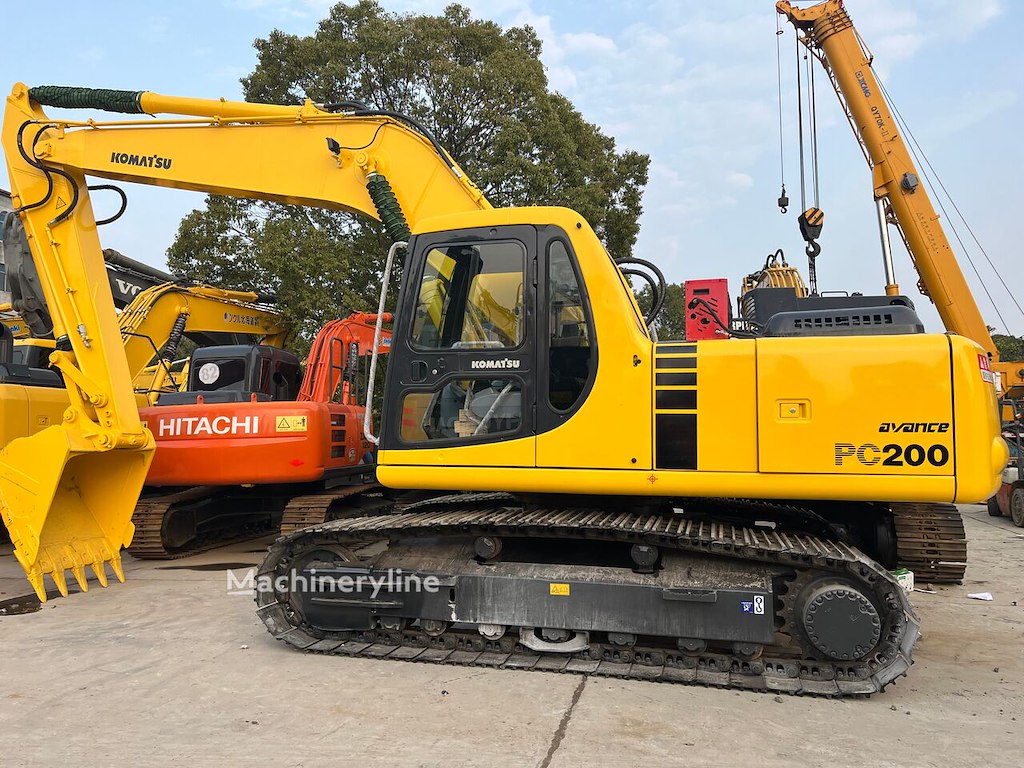 Komatsu PC200 bager guseničar