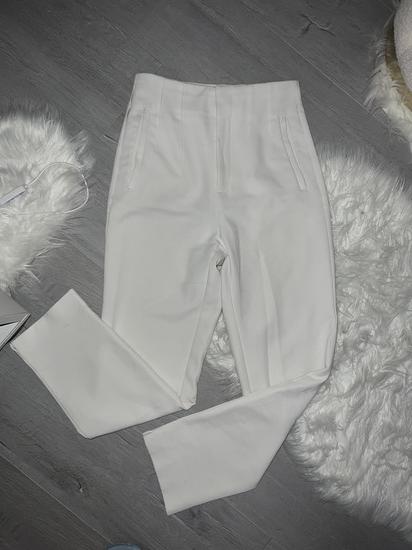 Zara pantalone