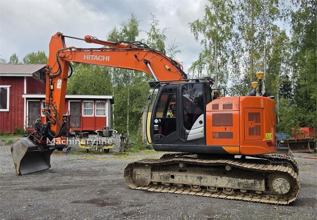 Hitachi ZX225USLC-5B, Trimble 3D, Rototilt, Lämmitin bager guseničar