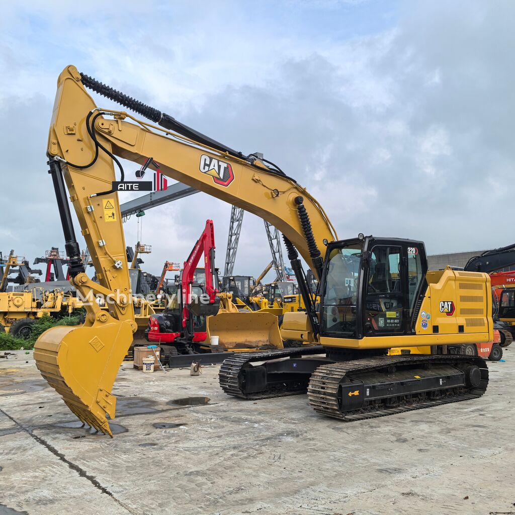 Caterpillar 320 bager guseničar