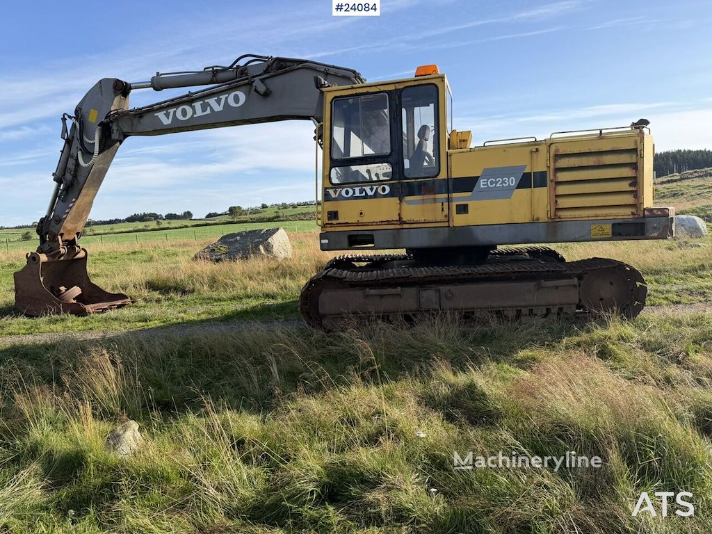 Volvo EC230 gravemaskin m/tannskuffe SE VIDEO bager guseničar