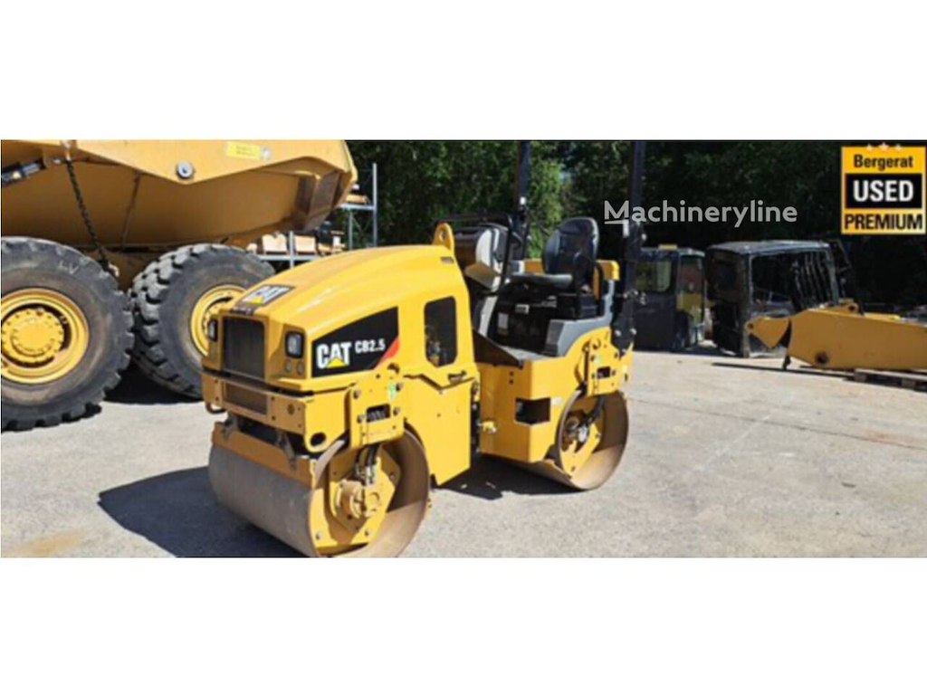 Caterpillar CB2.5 mali valjak