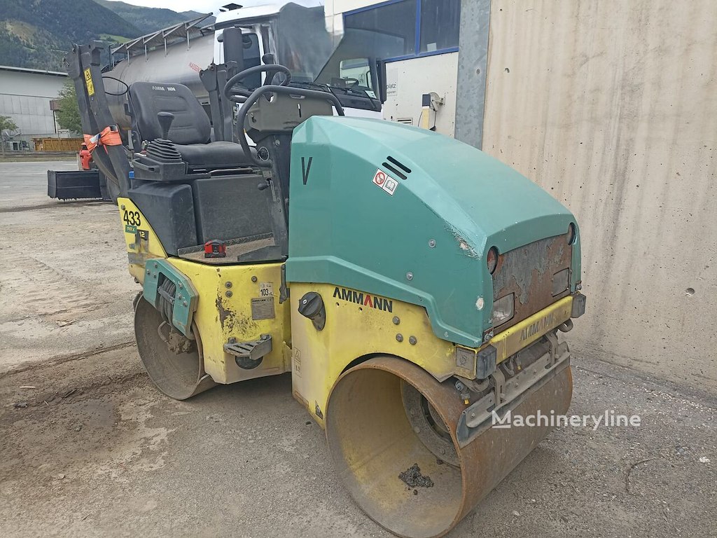Ammann ARX 12 mali valjak