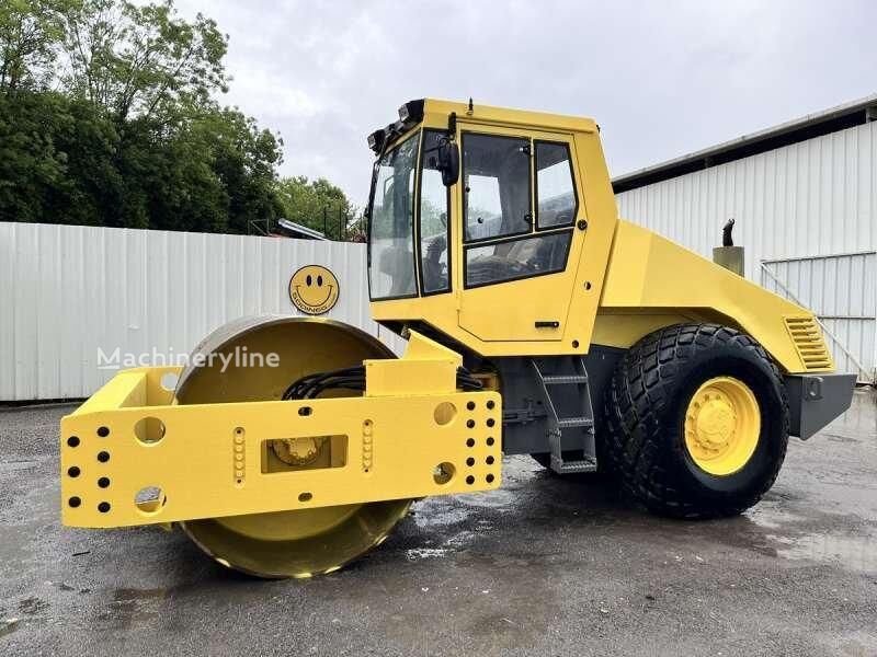 BOMAG BW216 D-3 kompaktor s jednim valjkom