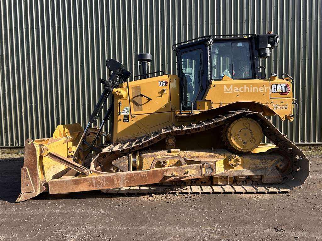 Caterpillar D6 LGP buldožer