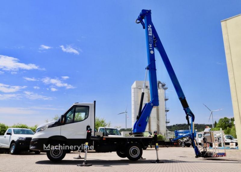 IVECO Daily 35S14 auto dizalica s korpom