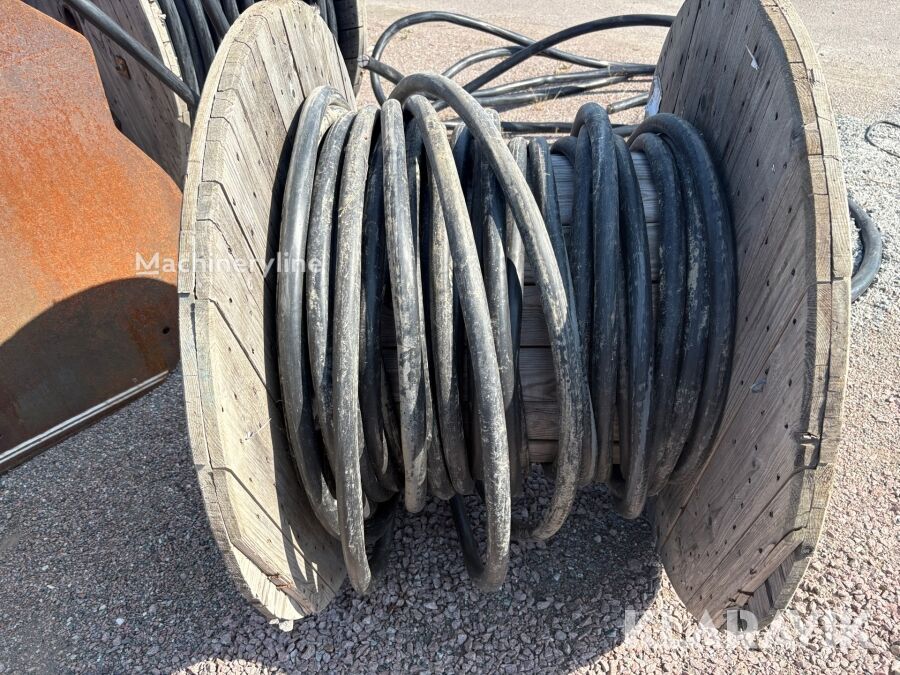 Prodaje se 380 kabel paletni regal na aukciji