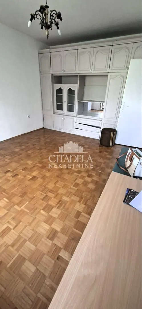 Prodaja, dvosoban stan, 57m², Vidikovački venac, Rakovica