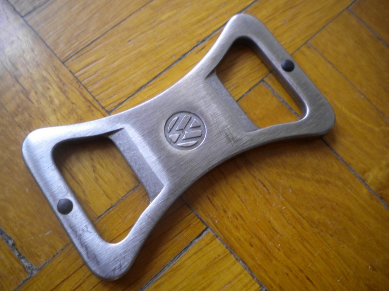 VW Volkswagen, otvarac za flase