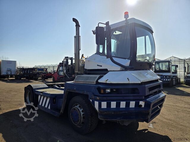Terminal traktor
TERBERG RT 282 / 4X4 /TURNING CHAIR/ AUTOMATIC GEAR/248...