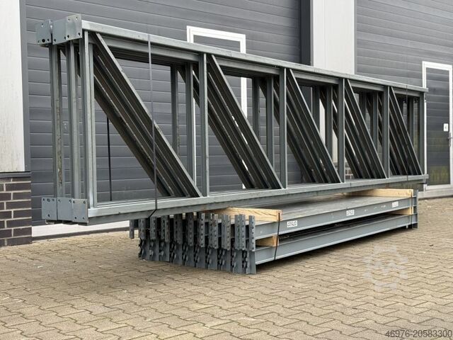 High-bai skladište paleta regali sistem
SLP / Regallänge: 15,48 lfm. / Regalständer: 5.400 x 1.100 mm