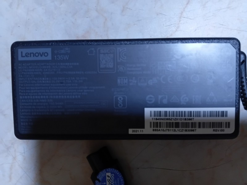 Ac Adapter Lenovo 20v6.75a 135W
