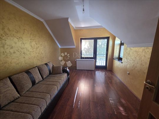 Ruma, Borkovac, kuća 192 m2, nameštena