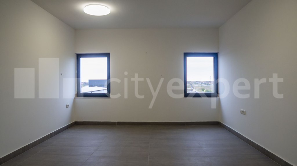 Poslovni prostor za izdavanje BEZ PROVIZIJE: Ostalo, 30m², Ovčanski put, Palilula - 350€
