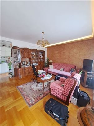 Dimitrija Tucovića, 70m2, 3.0