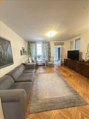 Troiposoban stan 96m2, kod Slavije