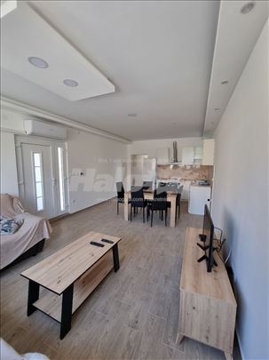 Trosoban stan u kući 75 m² – NOV 2024 –