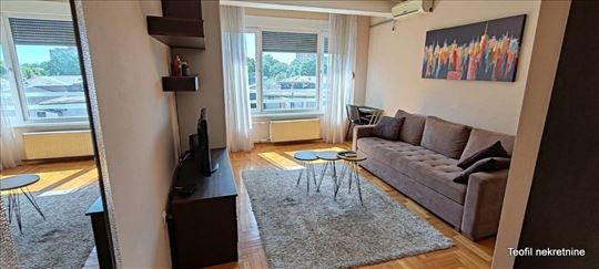 Cvetkova pijaca, 0.5, 30m2, namešteno, useljivo
