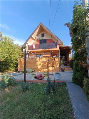 Na prodaju – Vikend kuća na Lubničkom Brdu