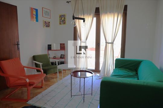Prodaje se useljiva kuća 130m² na 15ari u Ivanci –