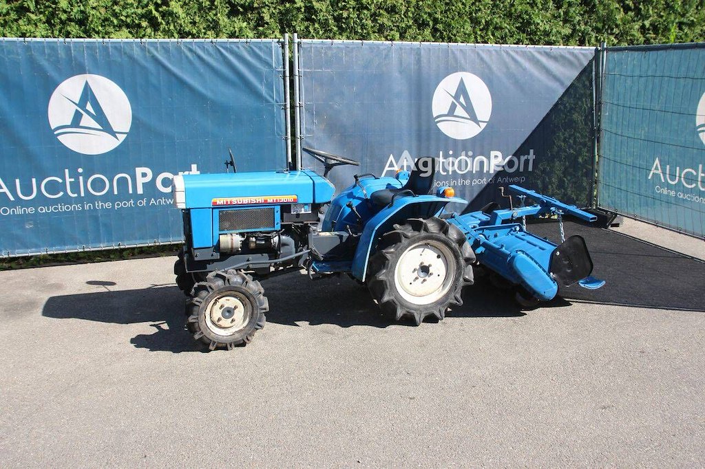 Prodaje se Mitsubishi MT1301D traktor točkaš na aukciji