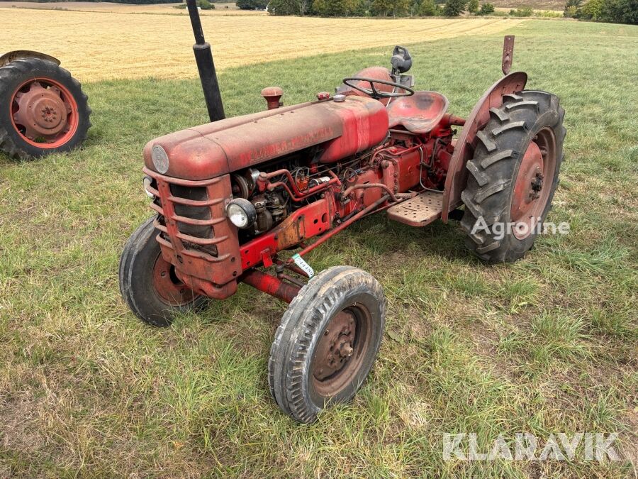 Prodaje se Bolinder-Munktell 425 traktor točkaš na aukciji