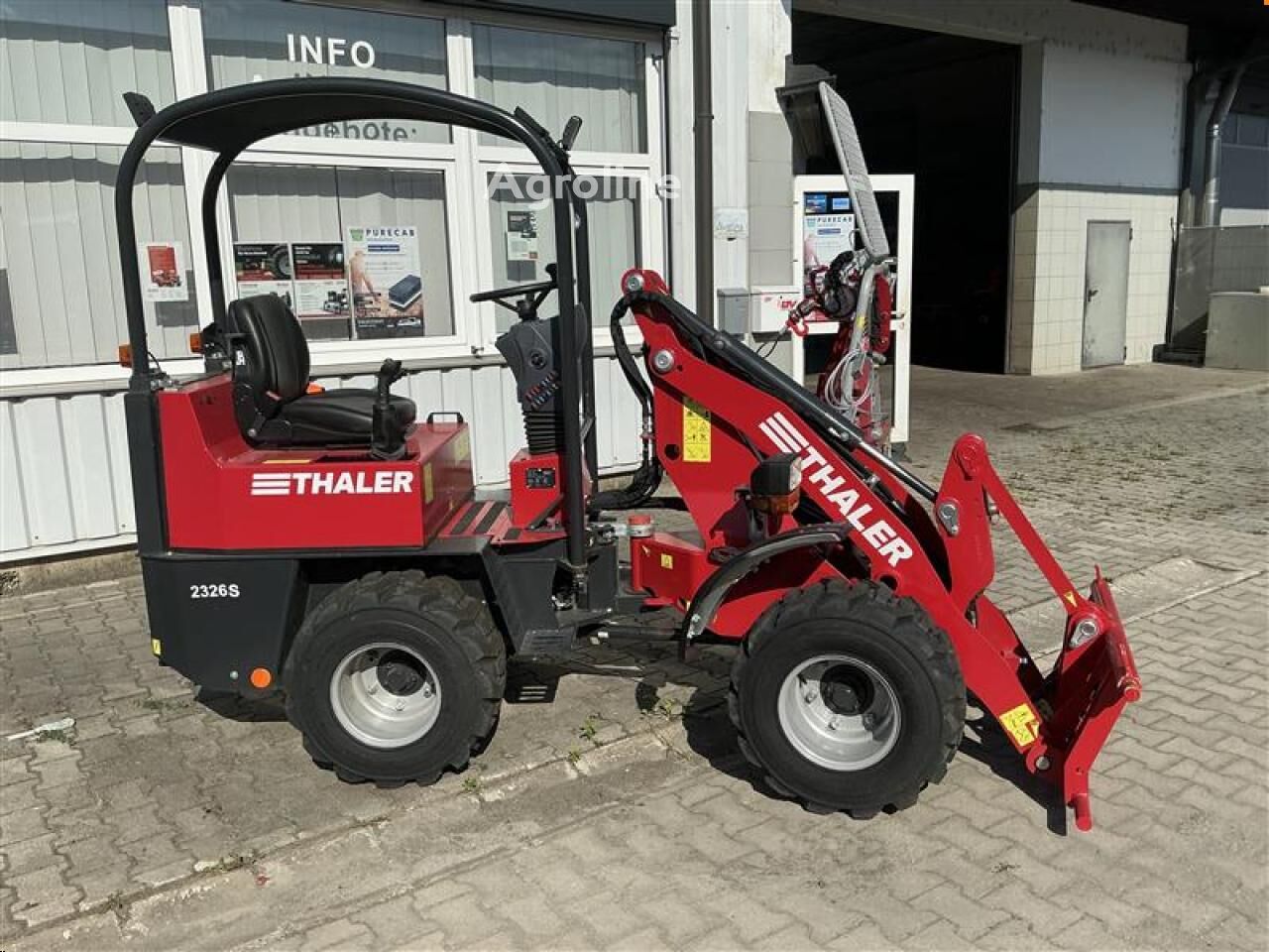 Novi Thaler 2326S traktor točkaš
