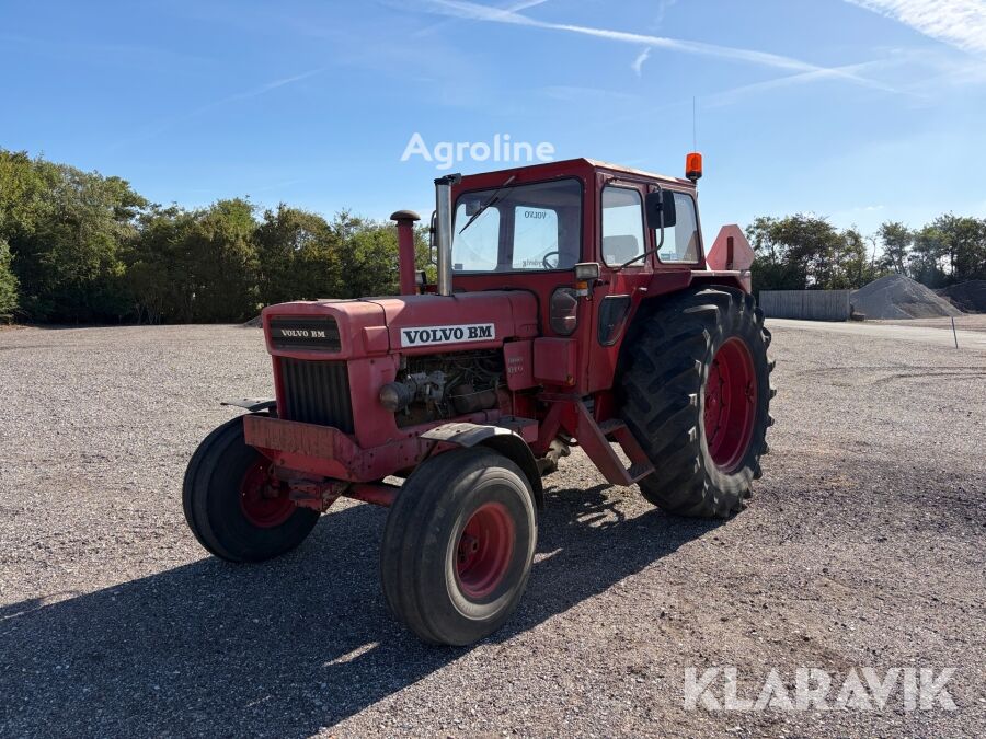 Prodaje se Volvo 810 turbo traktor točkaš na aukciji