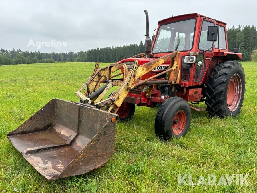 Prodaje se Volvo 500 traktor točkaš na aukciji