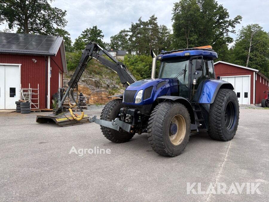 Prodaje se New Holland T7550 traktor točkaš na aukciji