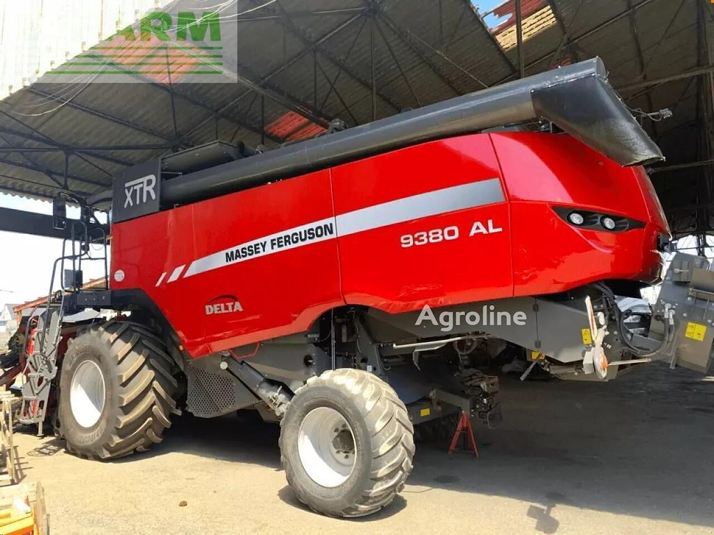 Massey Ferguson 9380 al kombajn za žito