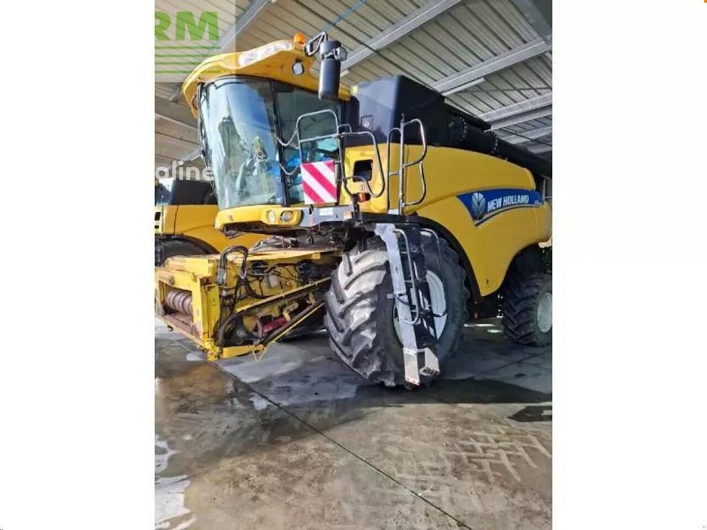 New Holland cr9080 kombajn za žito