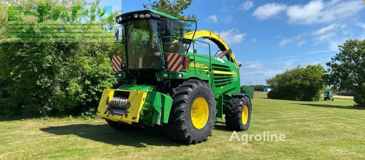 John Deere 7500 krmni kombajn