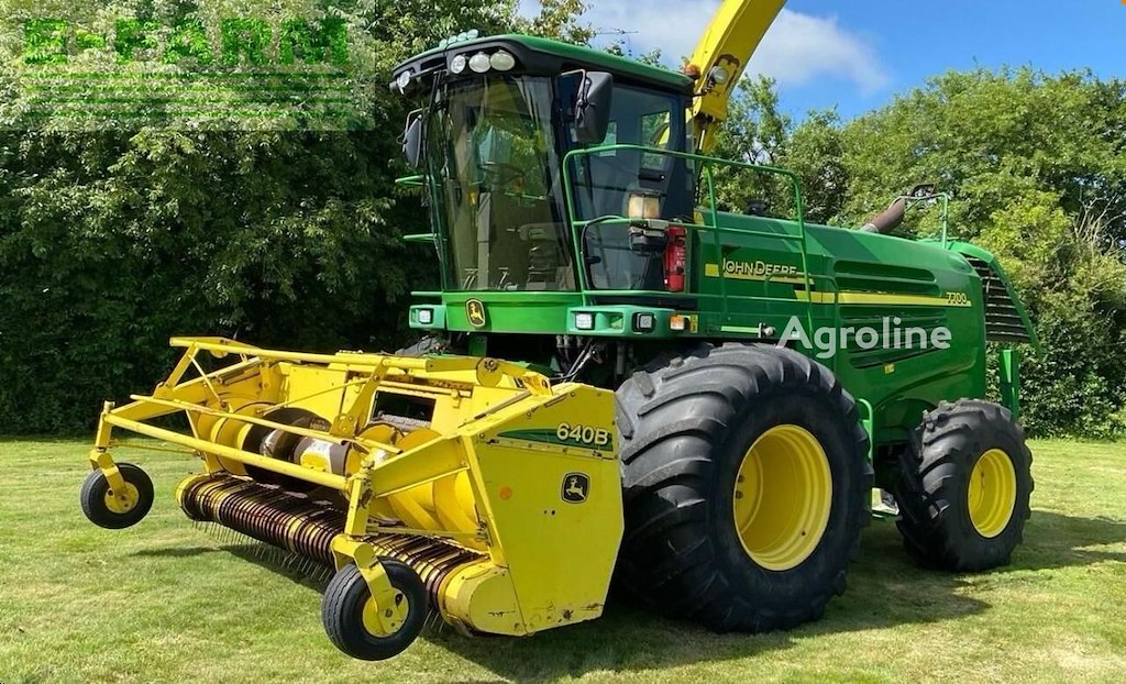 John Deere 7700 krmni kombajn