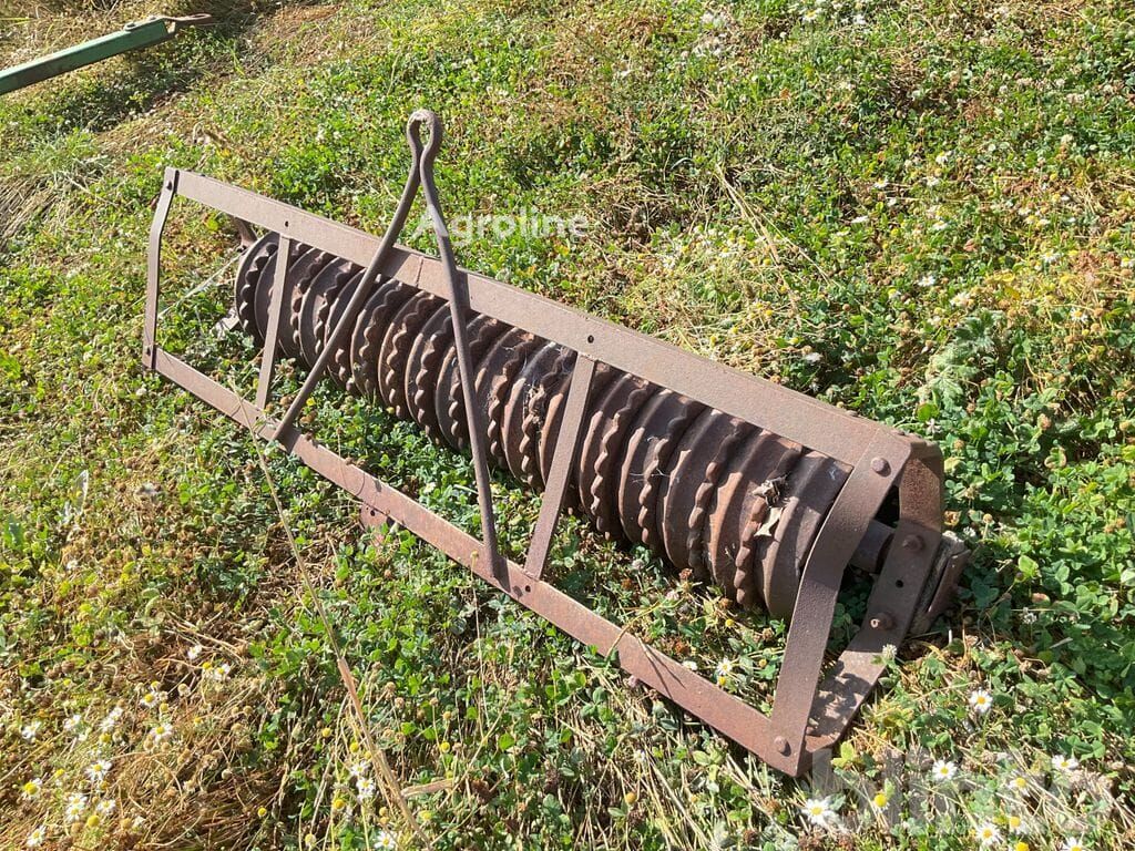 Prodaje se kembridž valjak na aukciji
