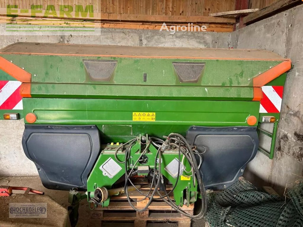 Amazone z-am profi s nošeni rasipač