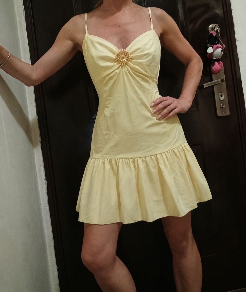 Ženske letnje haljine – 2 modela cena za obe 1) Žuta mini haljina -
