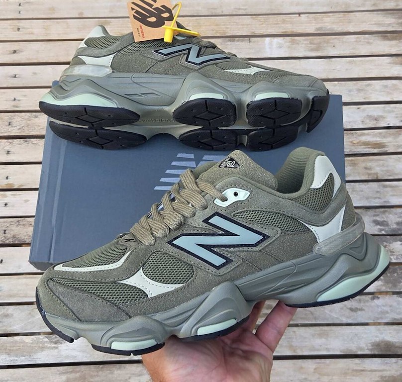 New Balance 9060 made in Vijetnam sa originalnim QR kodom i serijskim