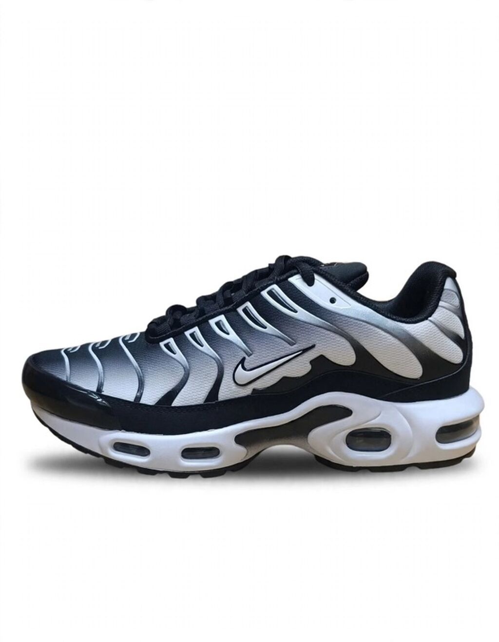 Na prodaju muške patike Nike Air Max Plus (TN). Ovaj model