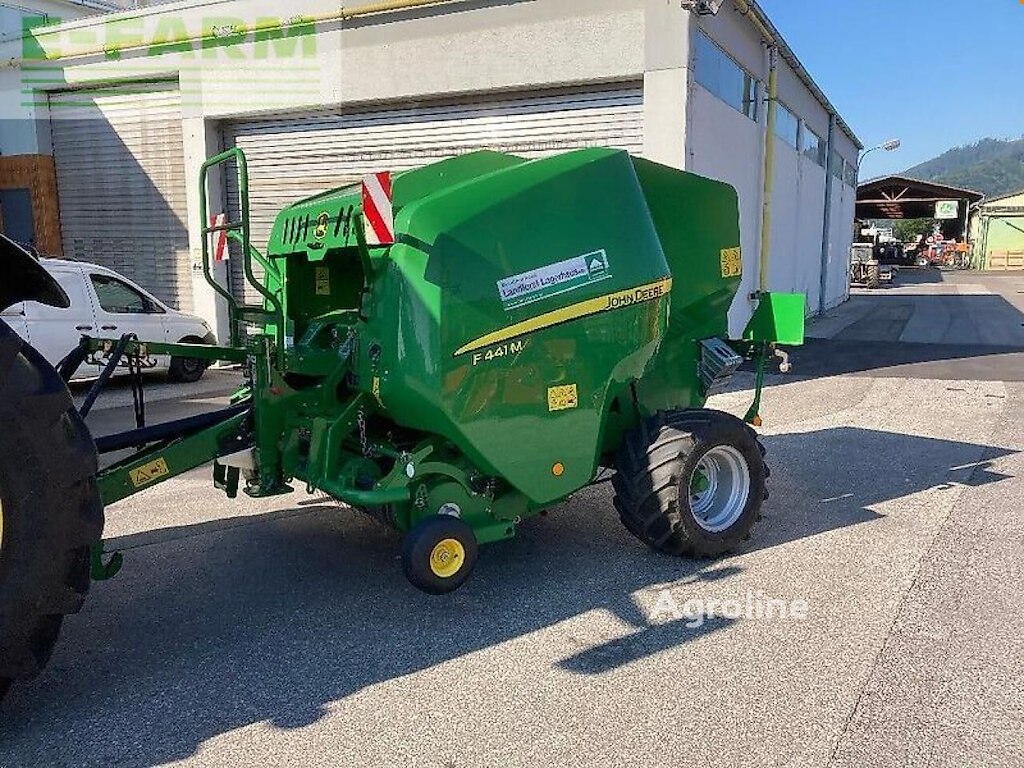 John Deere f 441 m balirka za četvrtaste bale