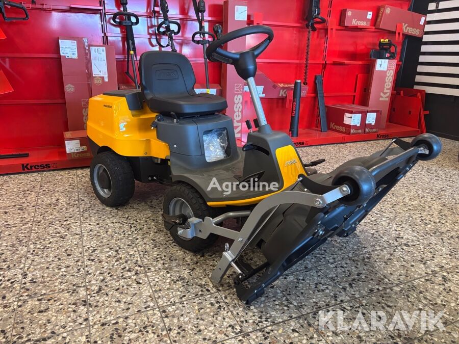 Prodaje se Stiga Park 300 LC kosilicu za travu na aukciji